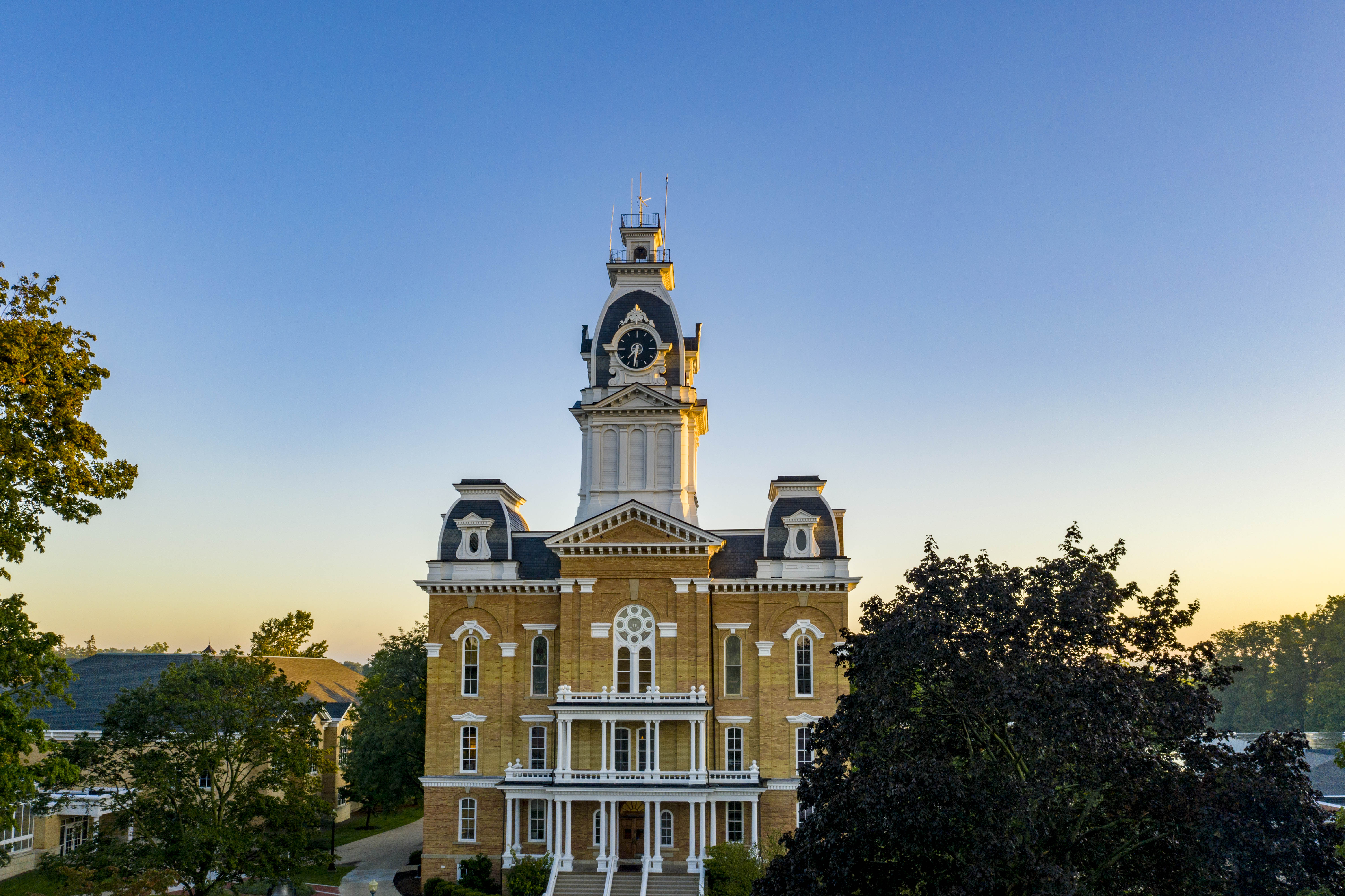 Hillsdale College Online Courses