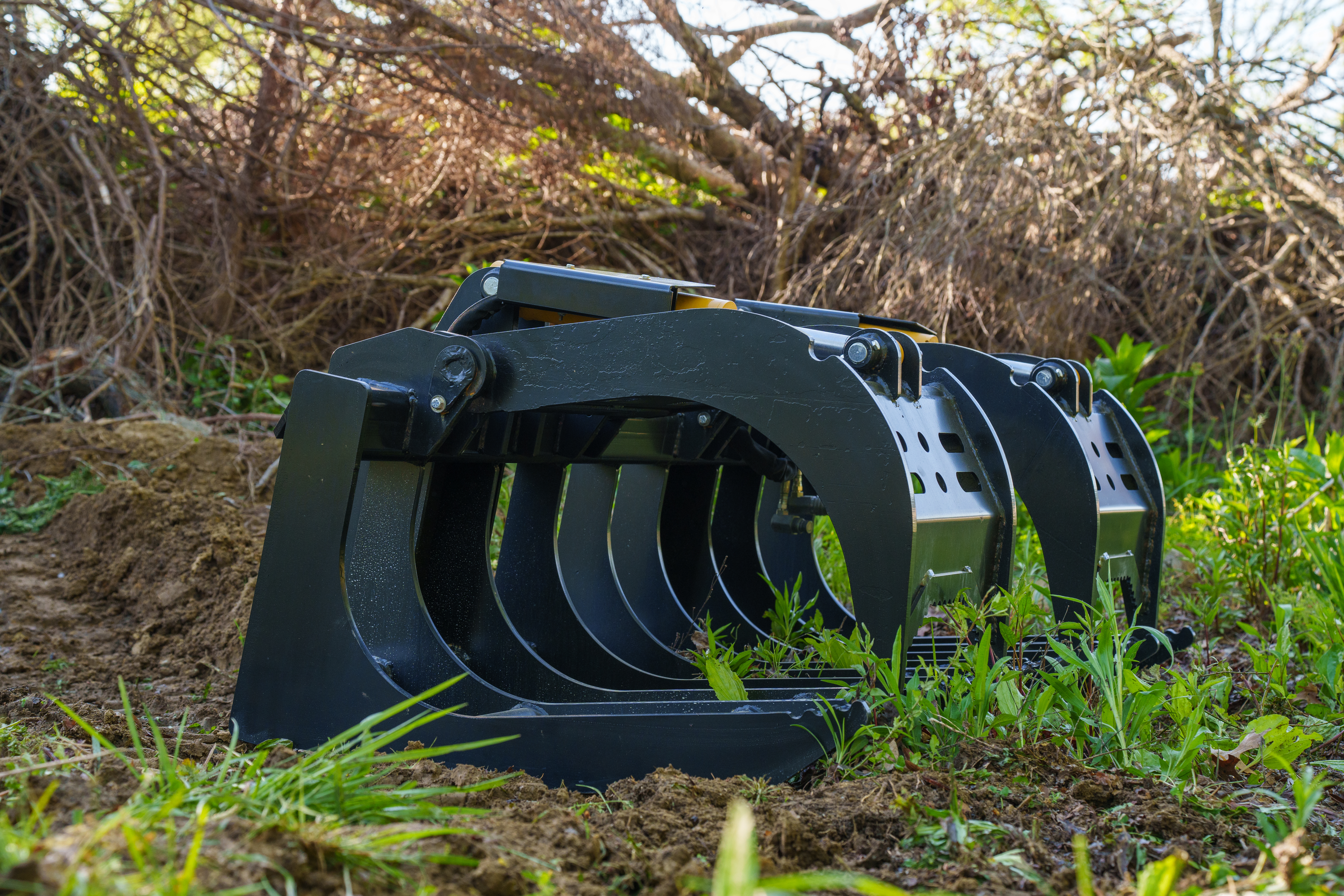 Severe Root Grapple | IronCraft | Tractor & Skid Steer Attachments