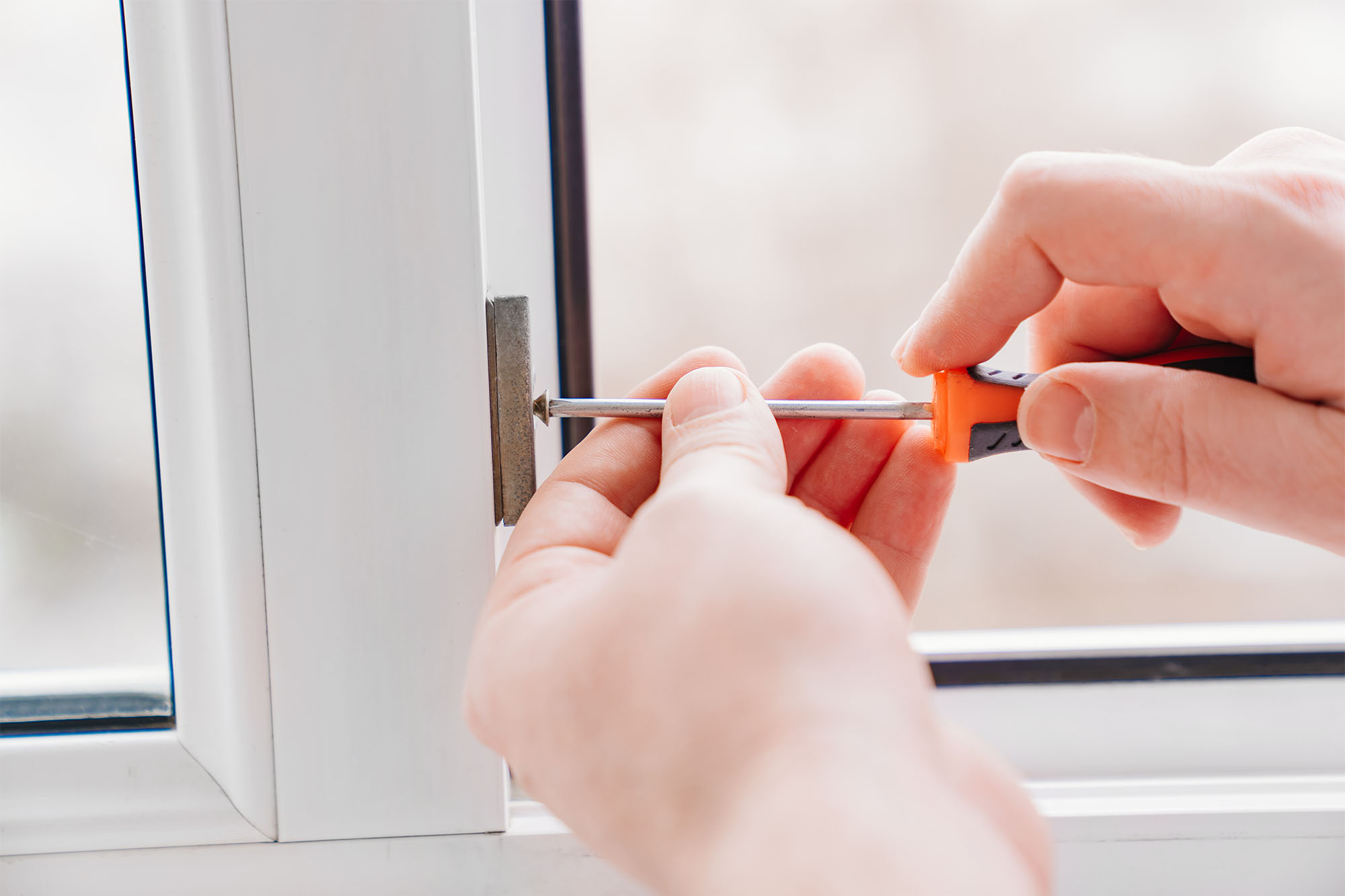 How to Fix a Window That Won’t Stay Up in Your Home