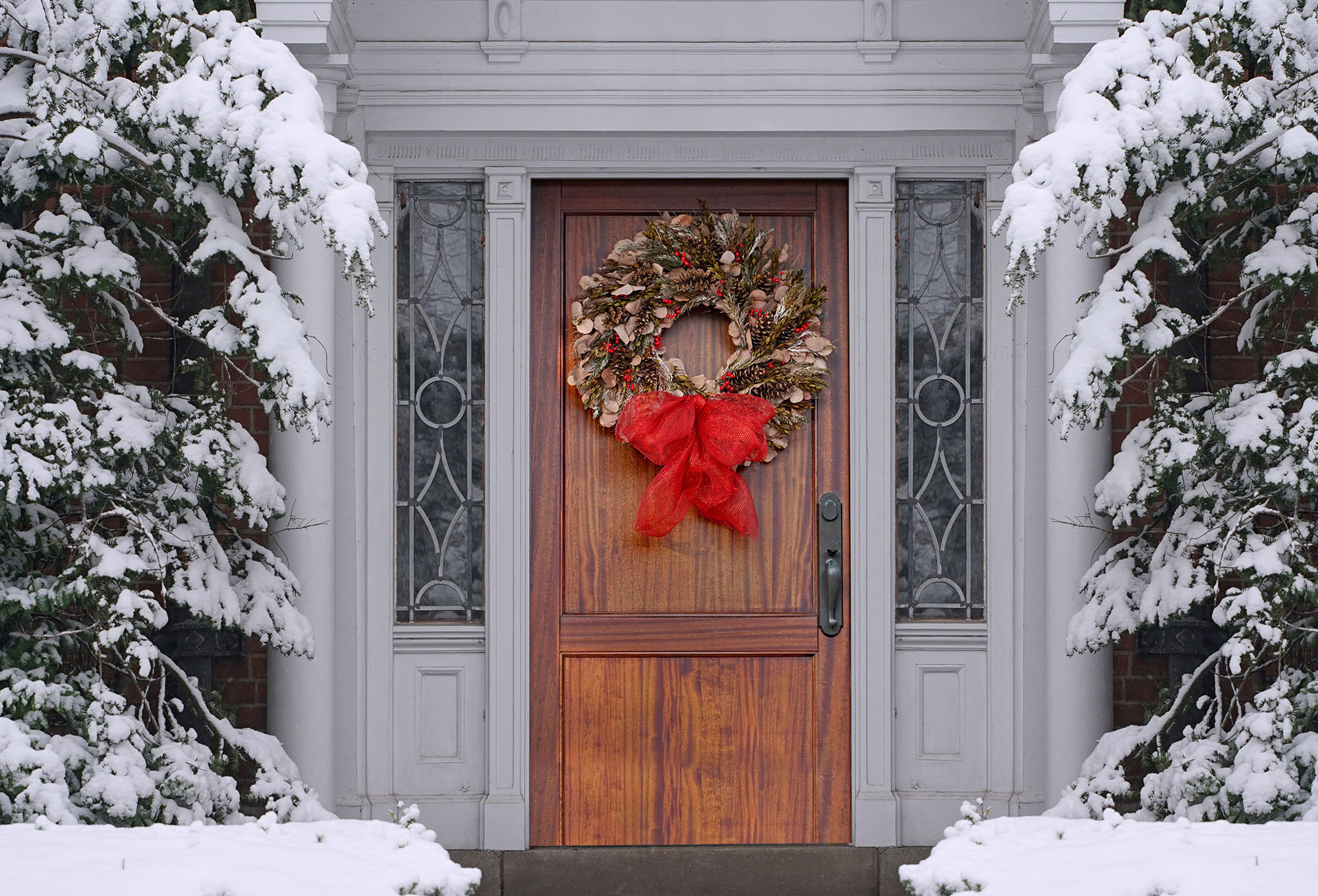 Picking the Best Replacement Exterior Doors for Cold Weather