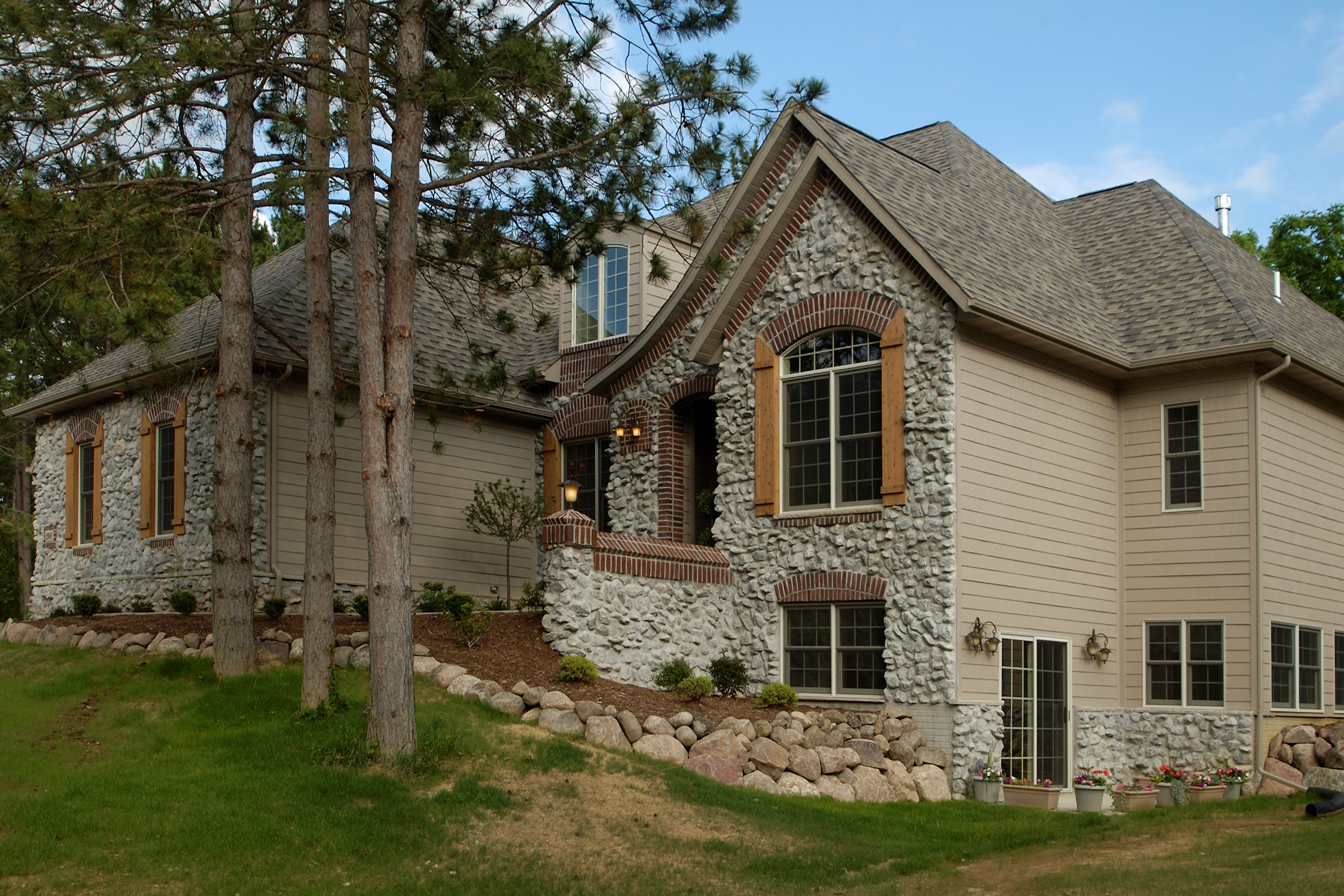 Wood-Clad Double-Hung Windows Virginia Beach VA | Window World of Tidewater