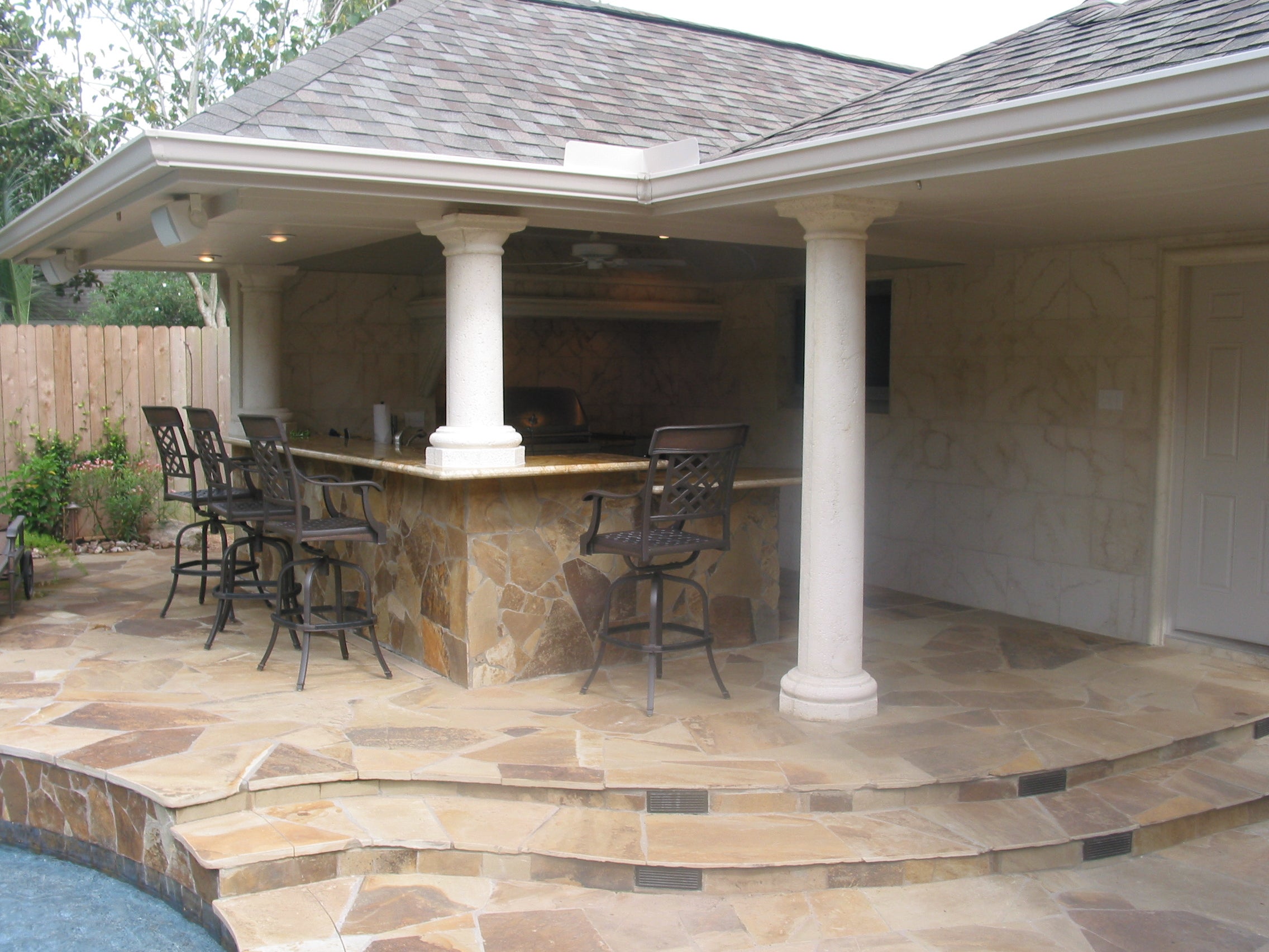 Maximizing Comfort and Style With Outdoor Living Space Design in ...