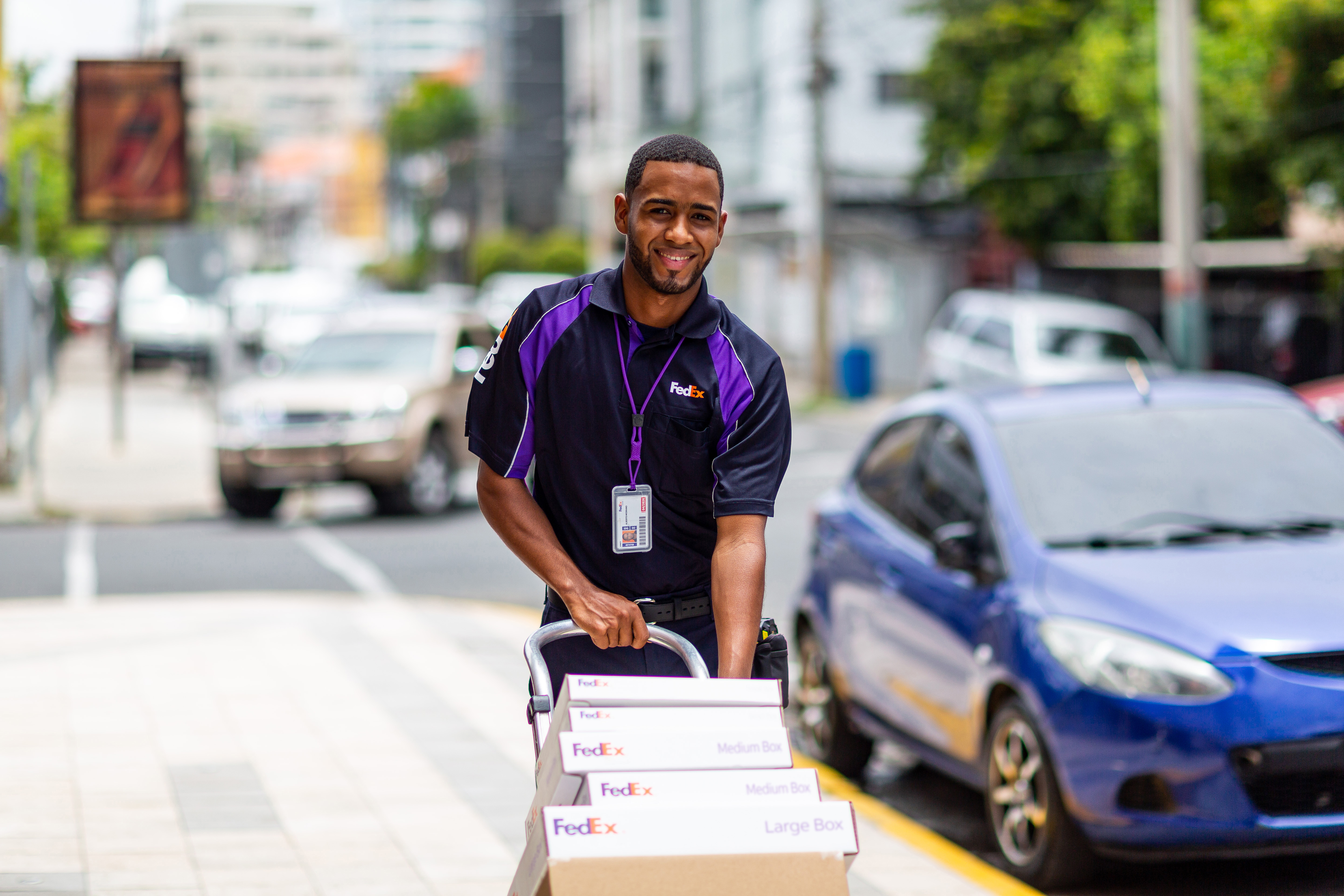Schedule and Manage Pickups | FedEx Canada