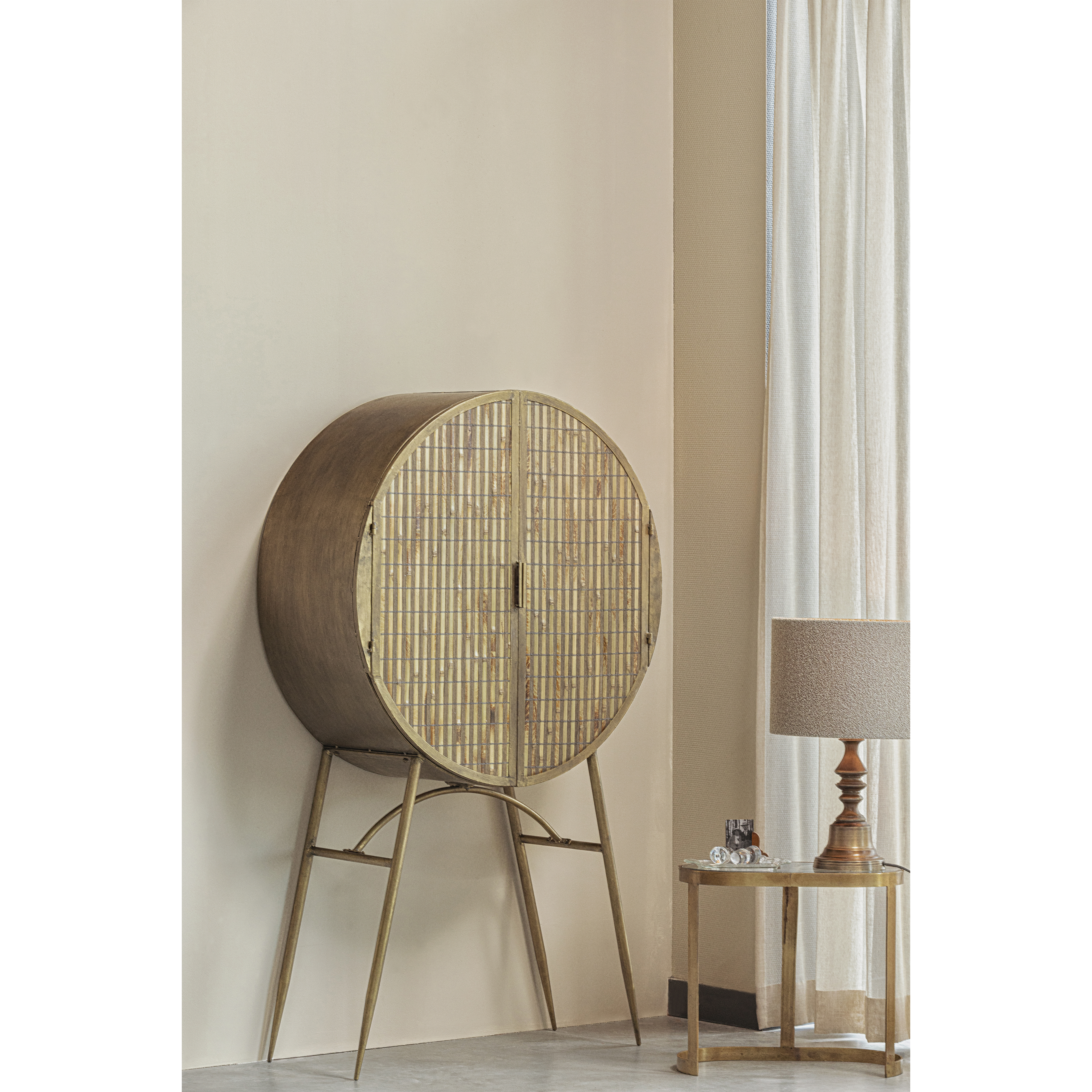 De Eekhoorn | OHM TABLE LAMP BASE ANTIQUE BRASS - WOOOD - COLLECTION