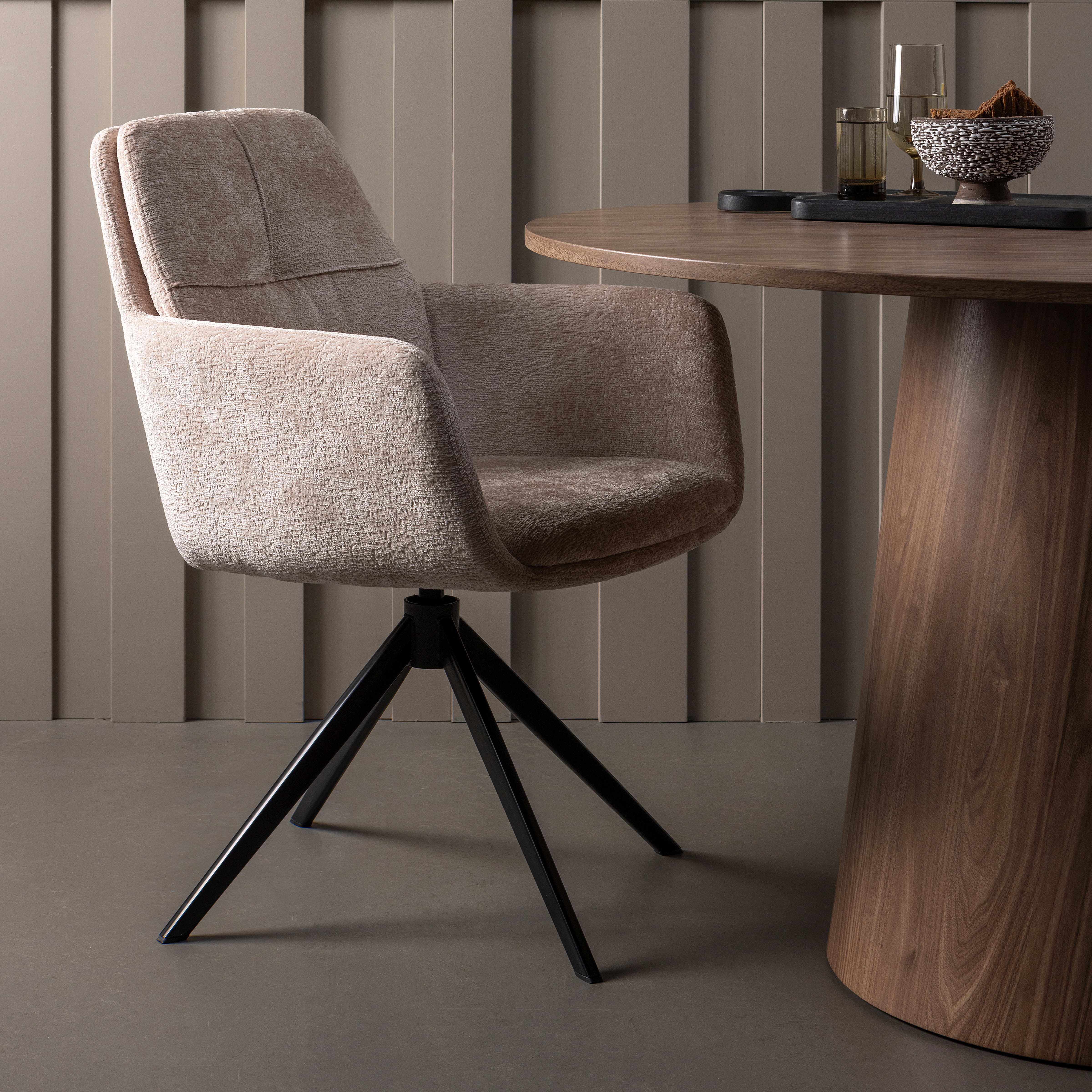 De Eekhoorn | MAAN DINING TABLE ROUND MDF WALNUT Ø120CM