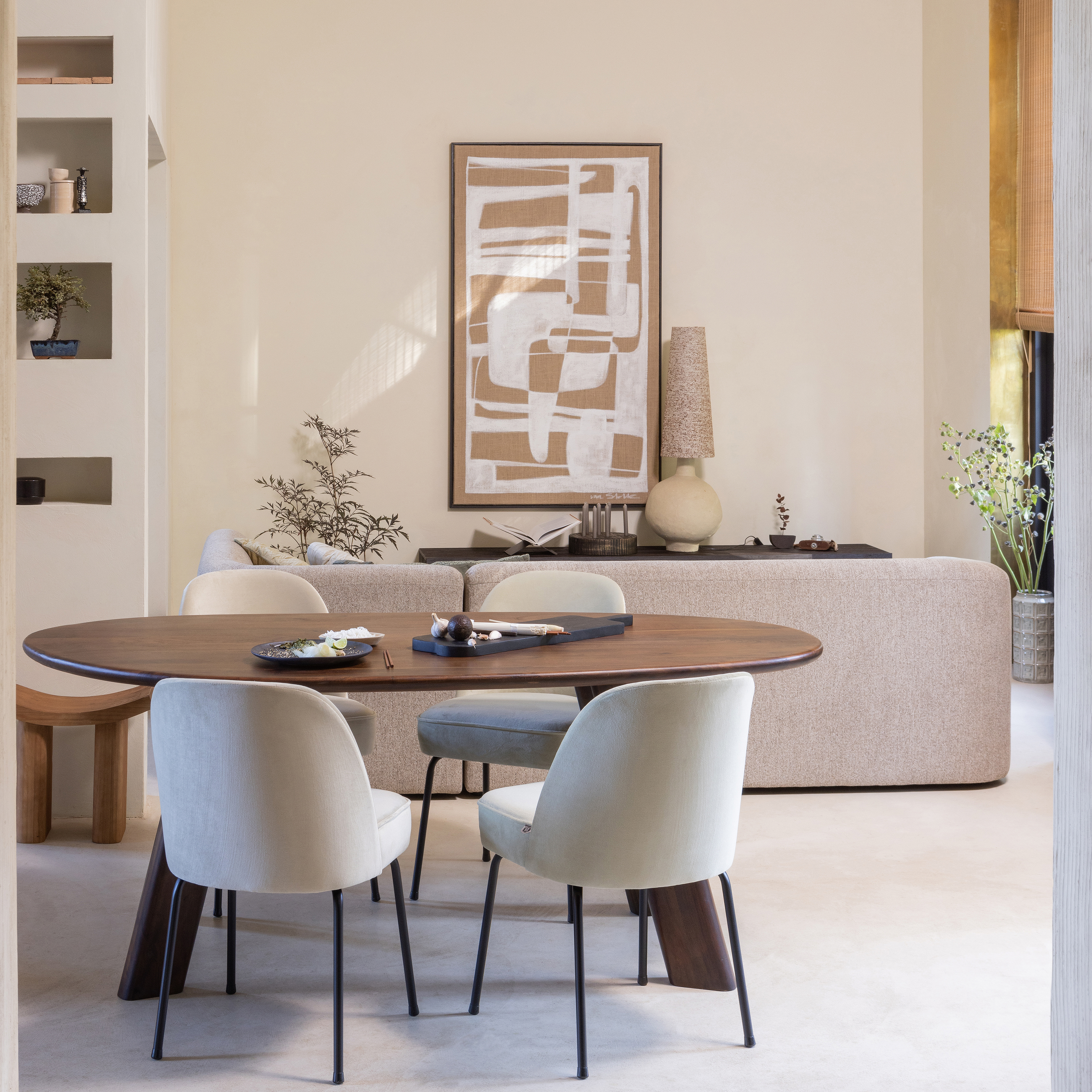 De Eekhoorn | ROUNDLY EETTAFEL/BUREAU MANGO HOUT WALNOOT 200X100