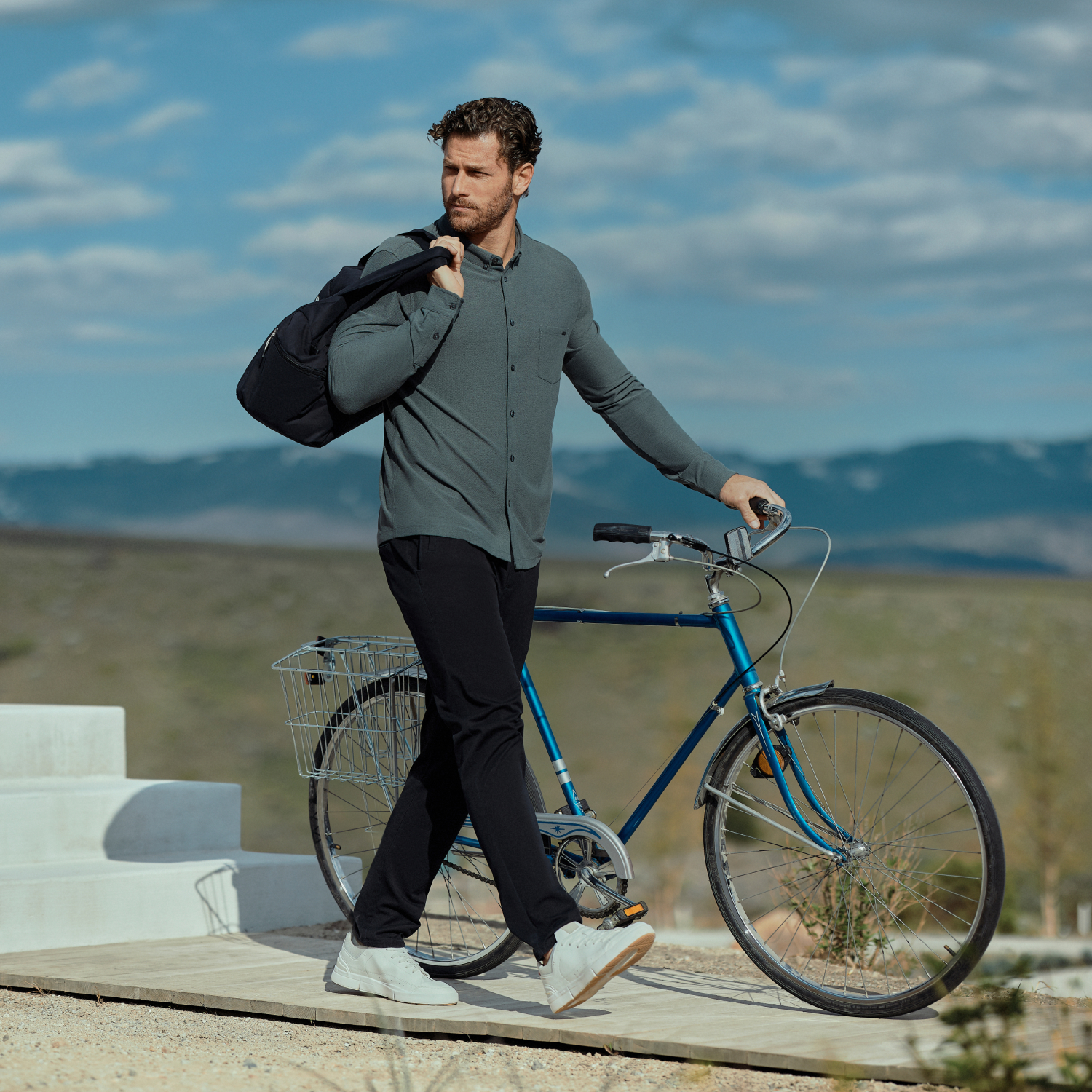 Travel Gift Ideas for Men | Shop Travel Gifts for Him | Vuori