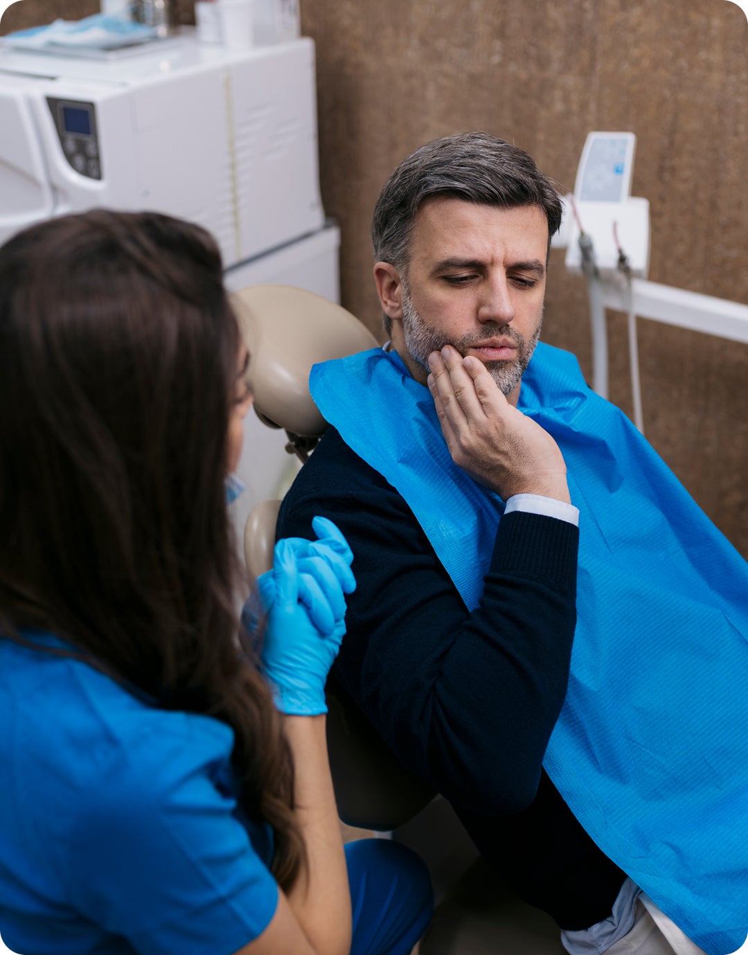 Tooth extraction infection and pain post-removal | Aspen Dental