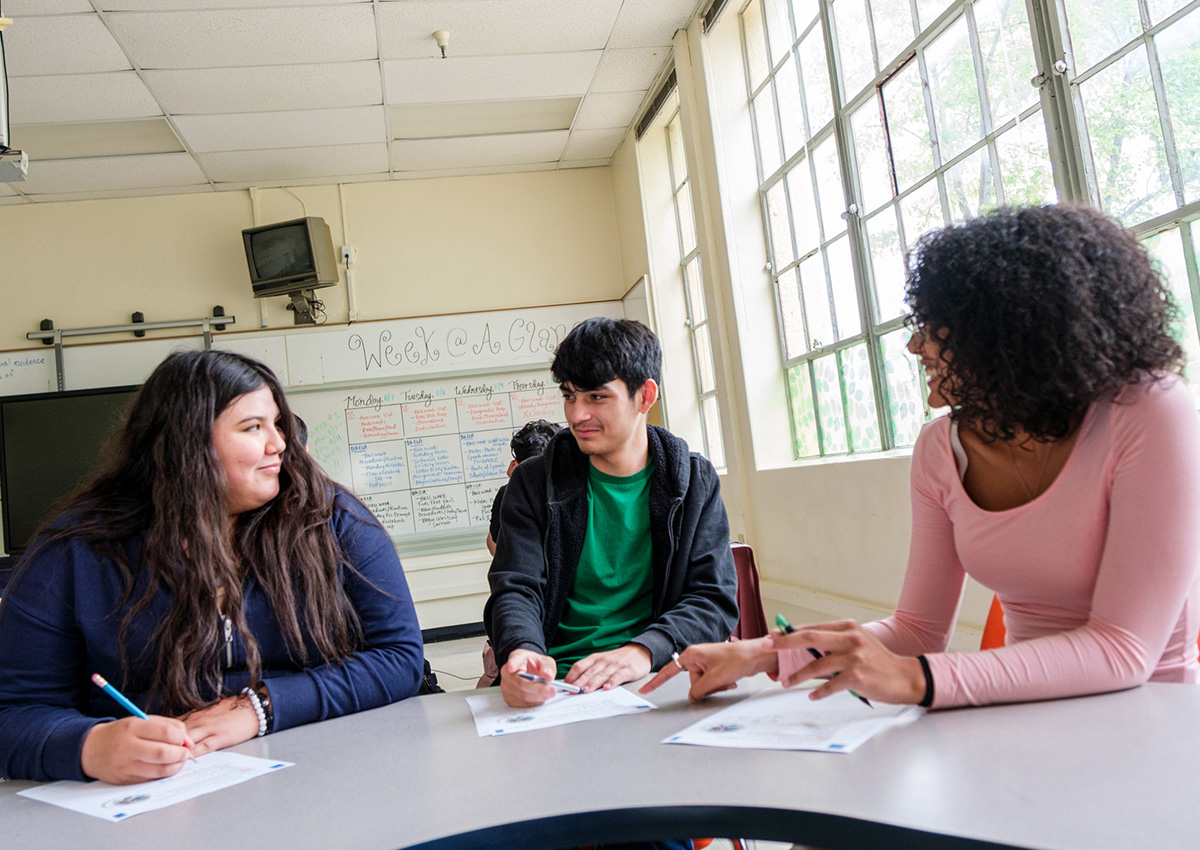 Building Critical Thinking in Middle School