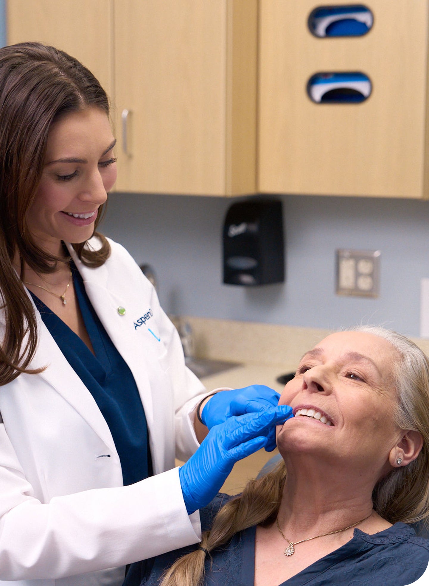 Do cavity fillings hurt? | Aspen Dental