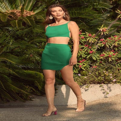 How To Style Kelly Green, The Unofficial Color Of The Summer