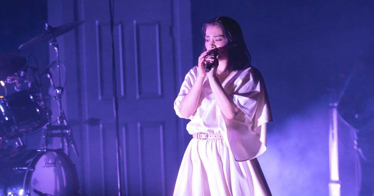 “The Land Is Inhospitable And So Are We” – Mitski Album Review