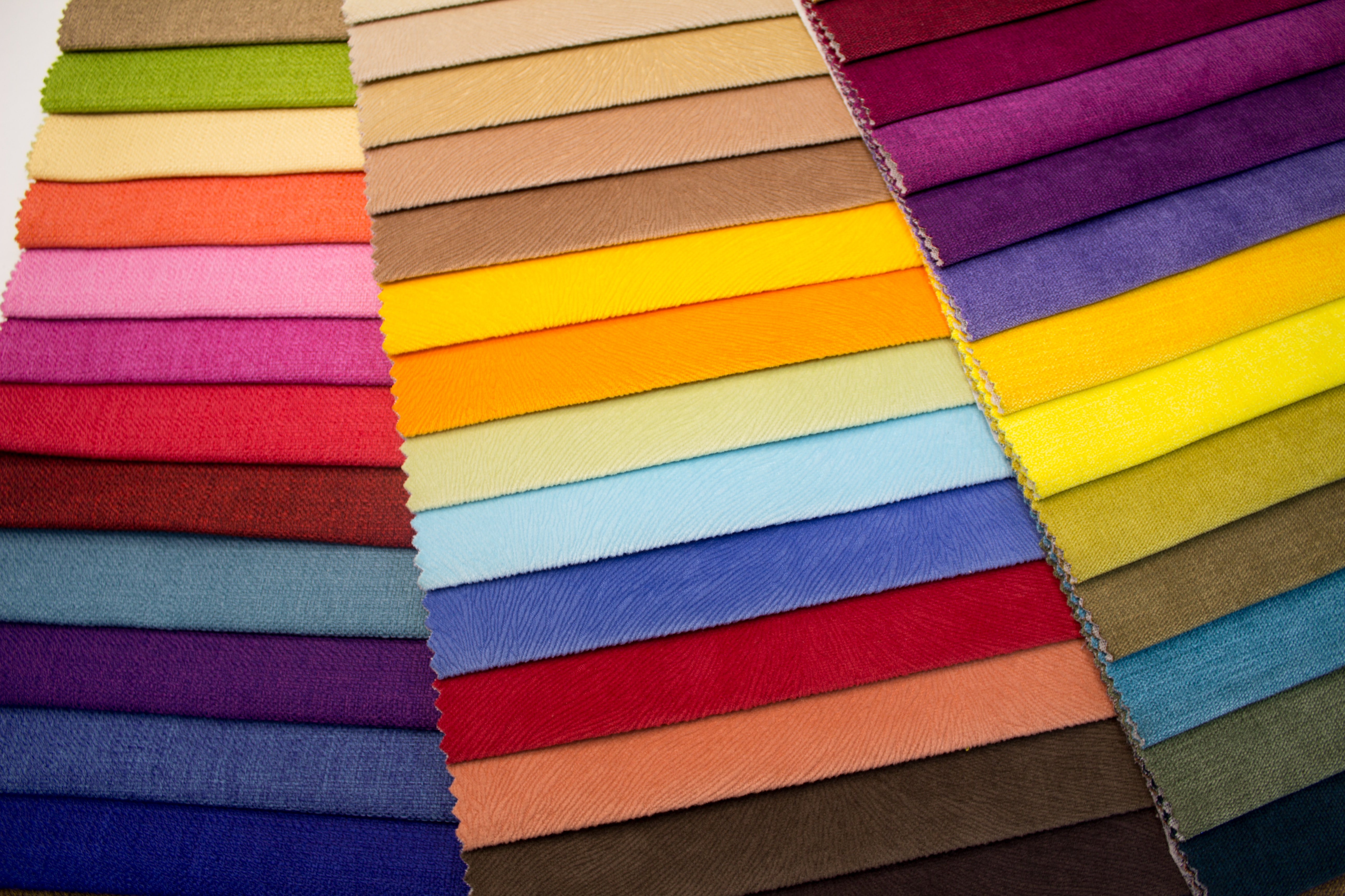 How to DIY a Personal Color Analysis