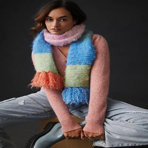 40 Oversized & Chunky Scarves For All The Cozy Vibes