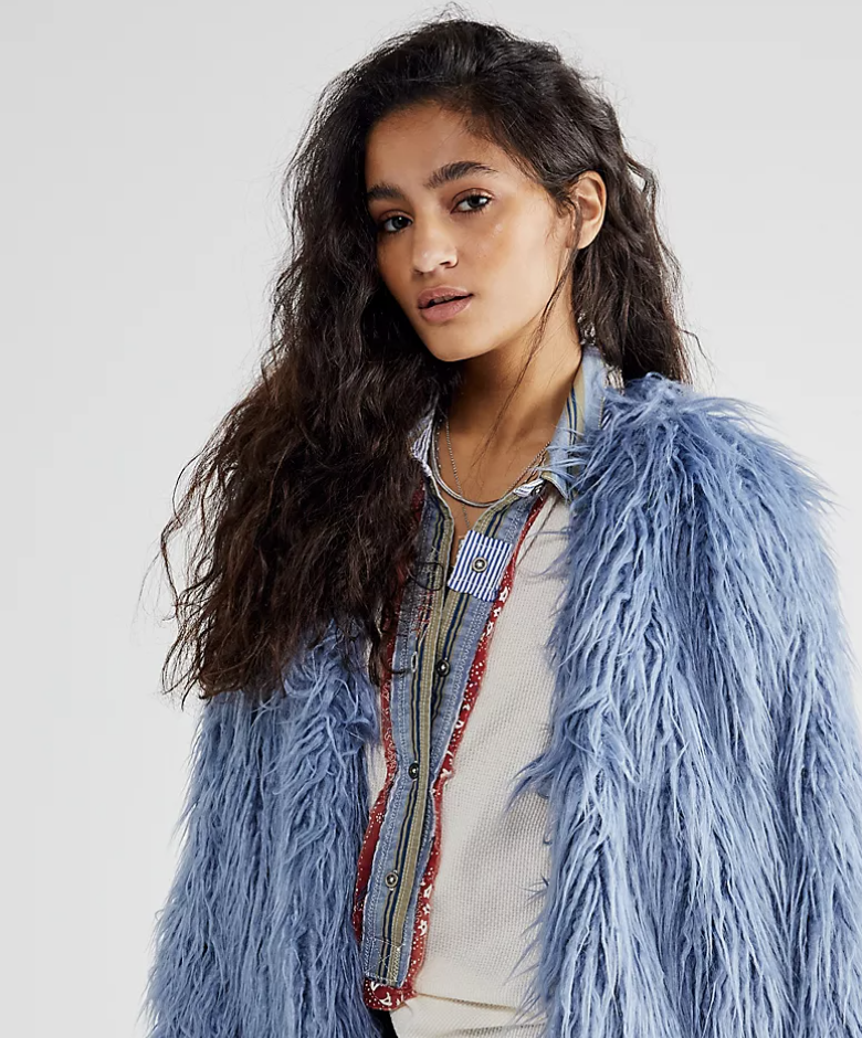 Indy Blue’s Wedding Dress Featured This Hot Fall Fashion Trend