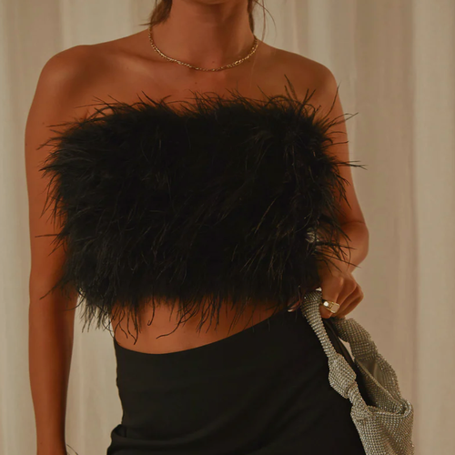 Indy Blue’s Wedding Dress Featured This Hot Fall Fashion Trend