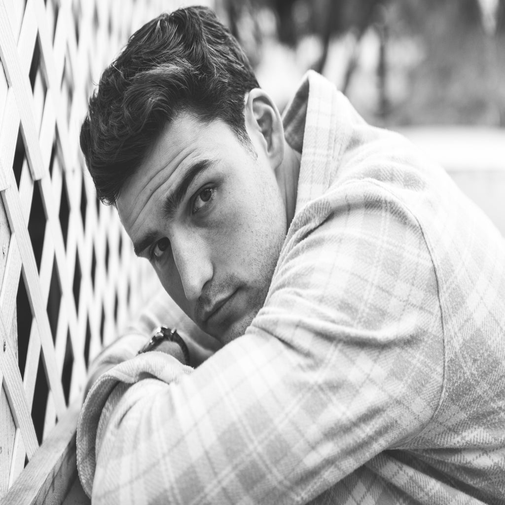 Charlie Hall Wants A Comeback For Andrew In Season 3 Of ‘The Sex Lives ...