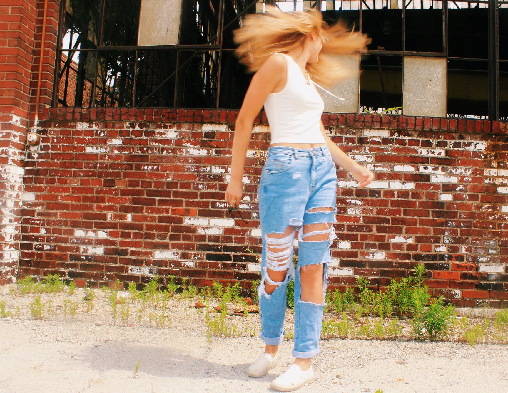 THE DO'S AND DON'TS OF SHOPPING FOR CLOTHES FOR CURVY GIRLS