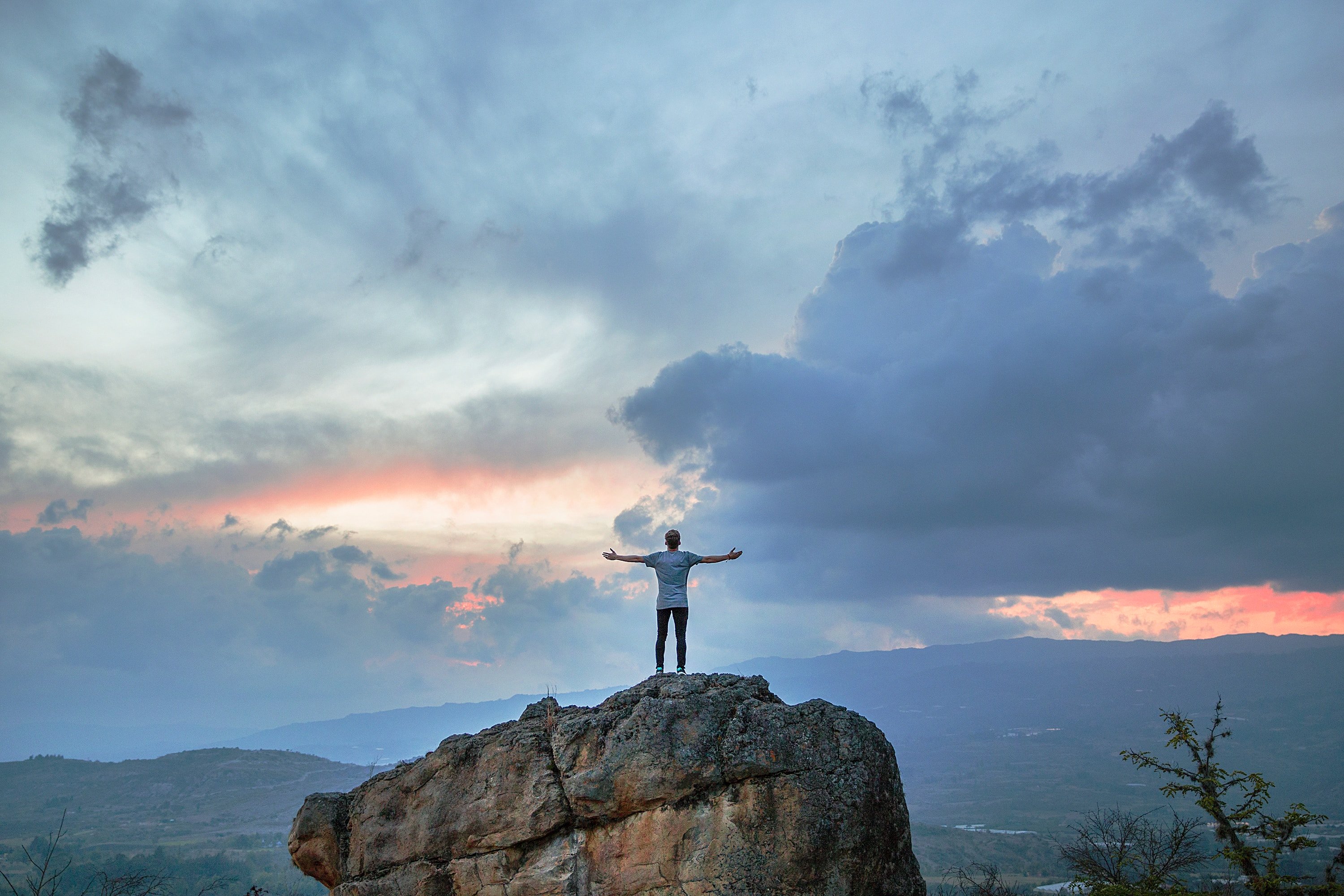 My Experience Solo Traveling (and Why I Think Everyone Should do it too)