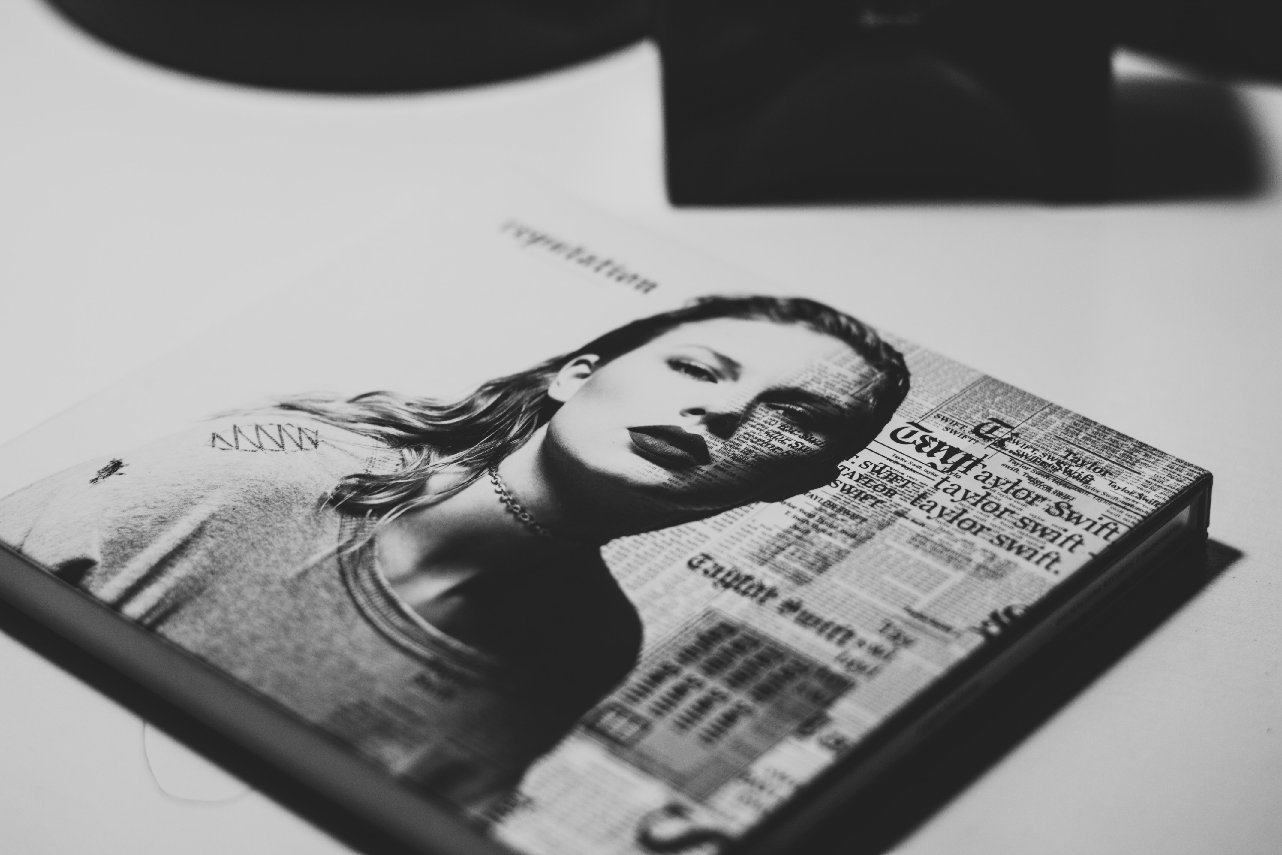 Saturday Is 'Taylor Swift Night' At Riley's: Here's Your Drink Order ...
