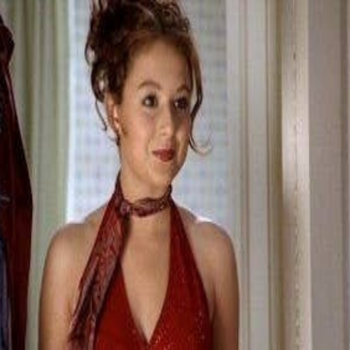 50 Best Chick Flicks to Watch on Netflix & Beyond
