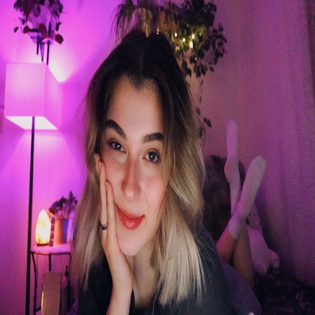 Meet Nicole Rafiee, aka NikkiNasty: Rising YouTube Star Who’s Just ...