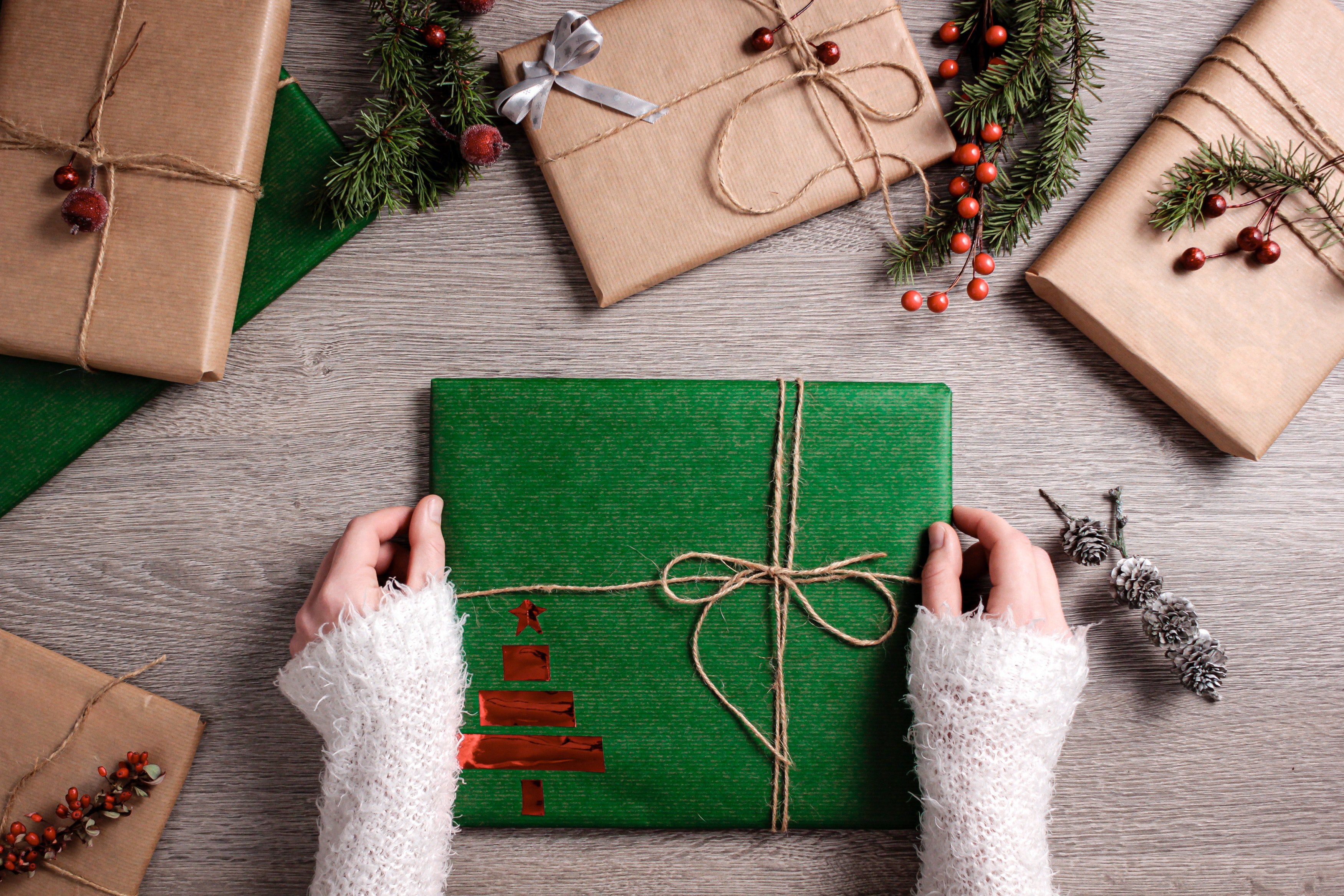 Secret Santa & Black Friday: The Ultimate College Hack