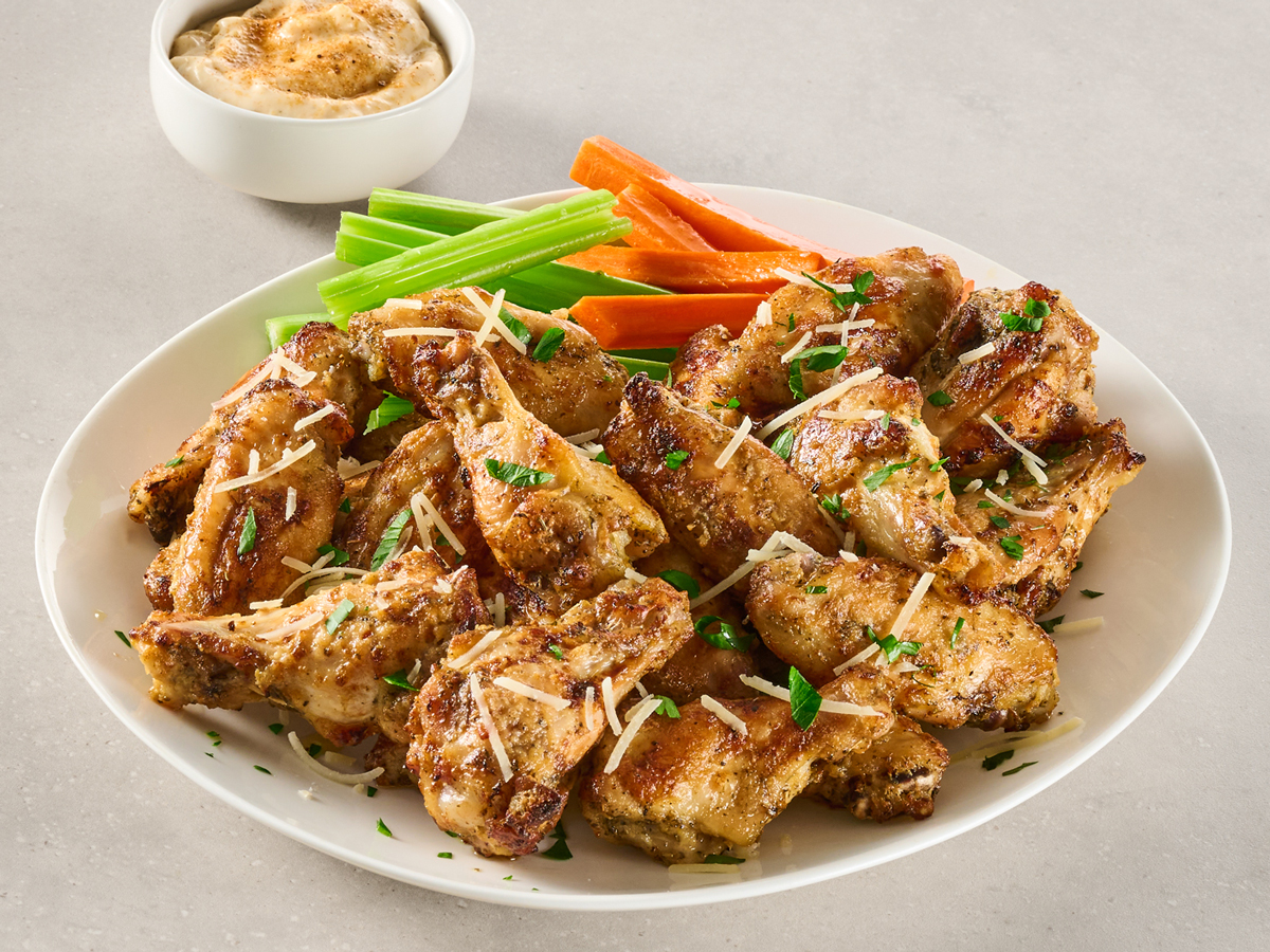 Cajun-Alfredo Chicken Wings | Hy-Vee