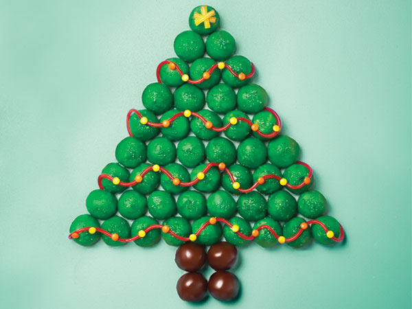 Cake-Ball Christmas Tree | Hy-Vee