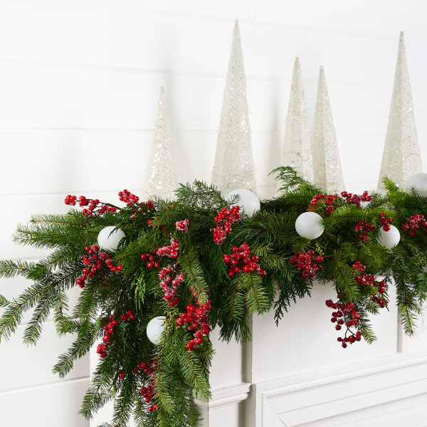 How to Make Greenery Garland for Holiday Decor | DIY Guide