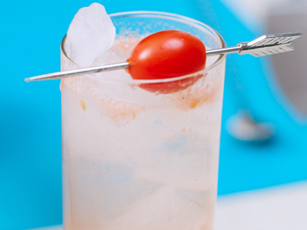 Puffin Collins Cocktail | Hy-Vee