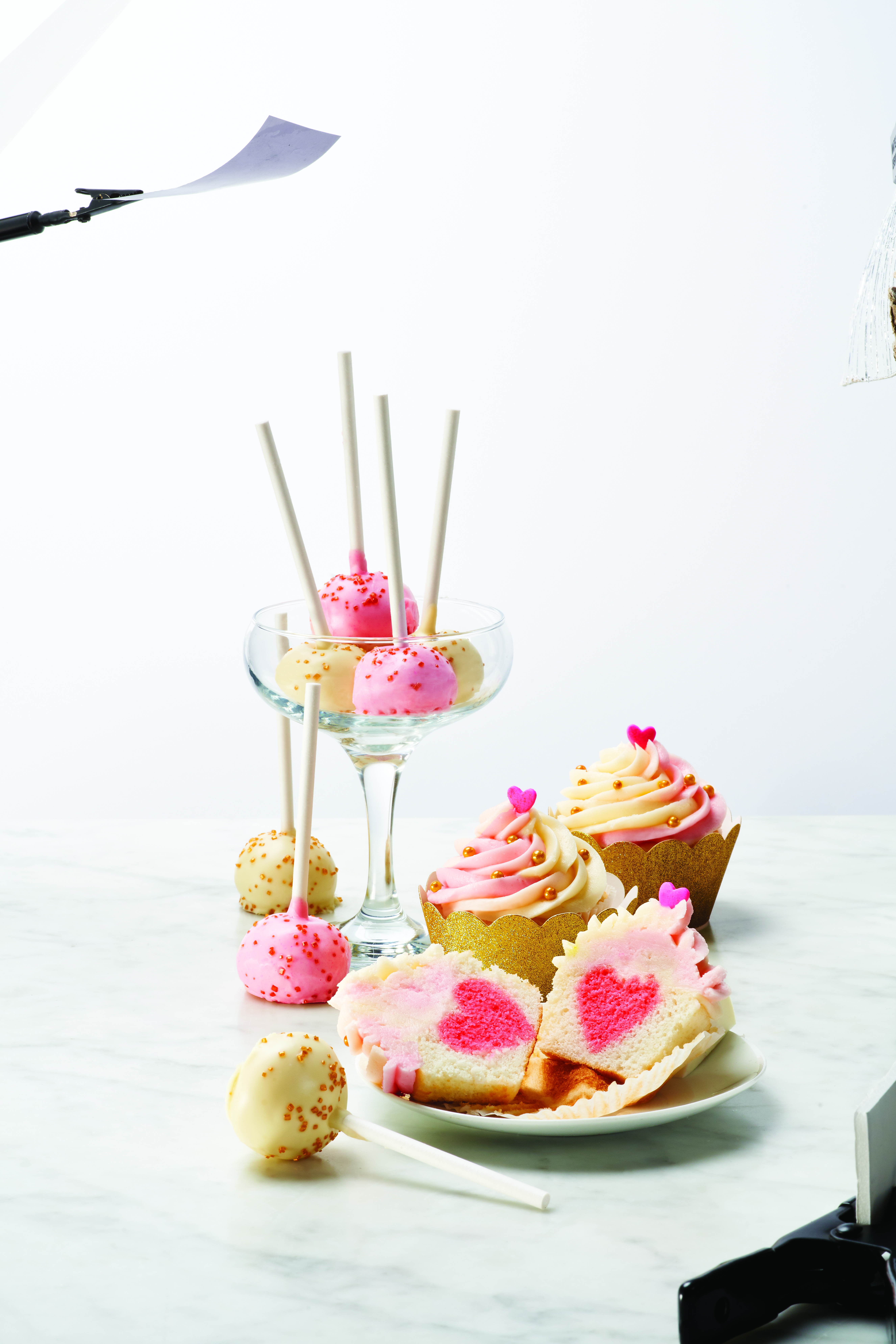 Champagne Heart Cupcakes | Hy-Vee