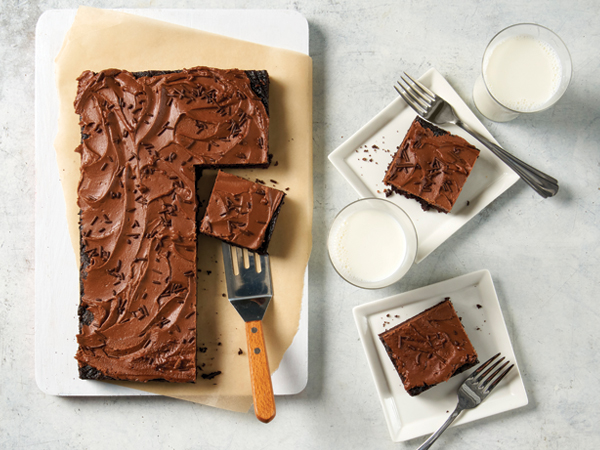 Chocolate Sheet Cake | Hy-Vee