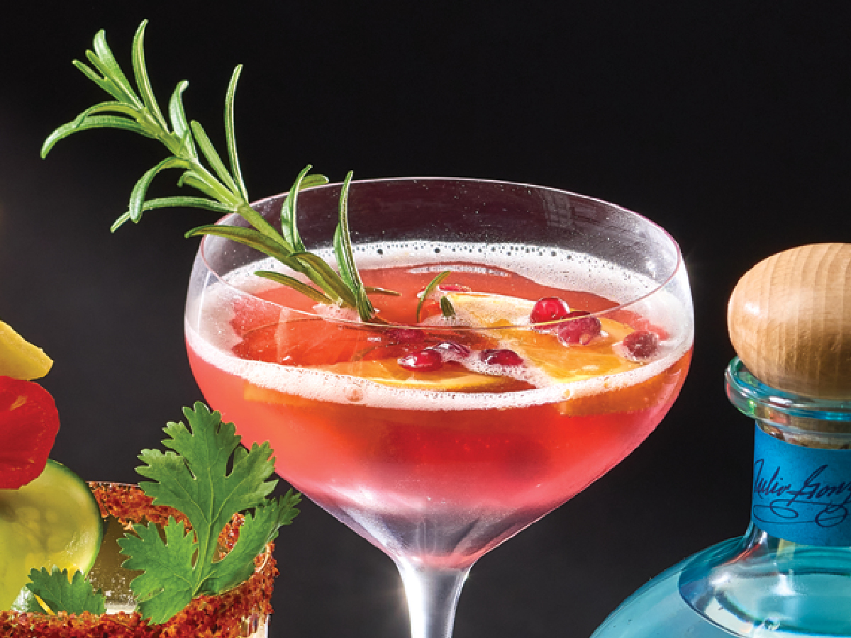 Pom-Rosemary Gin Spritz | Hy-Vee
