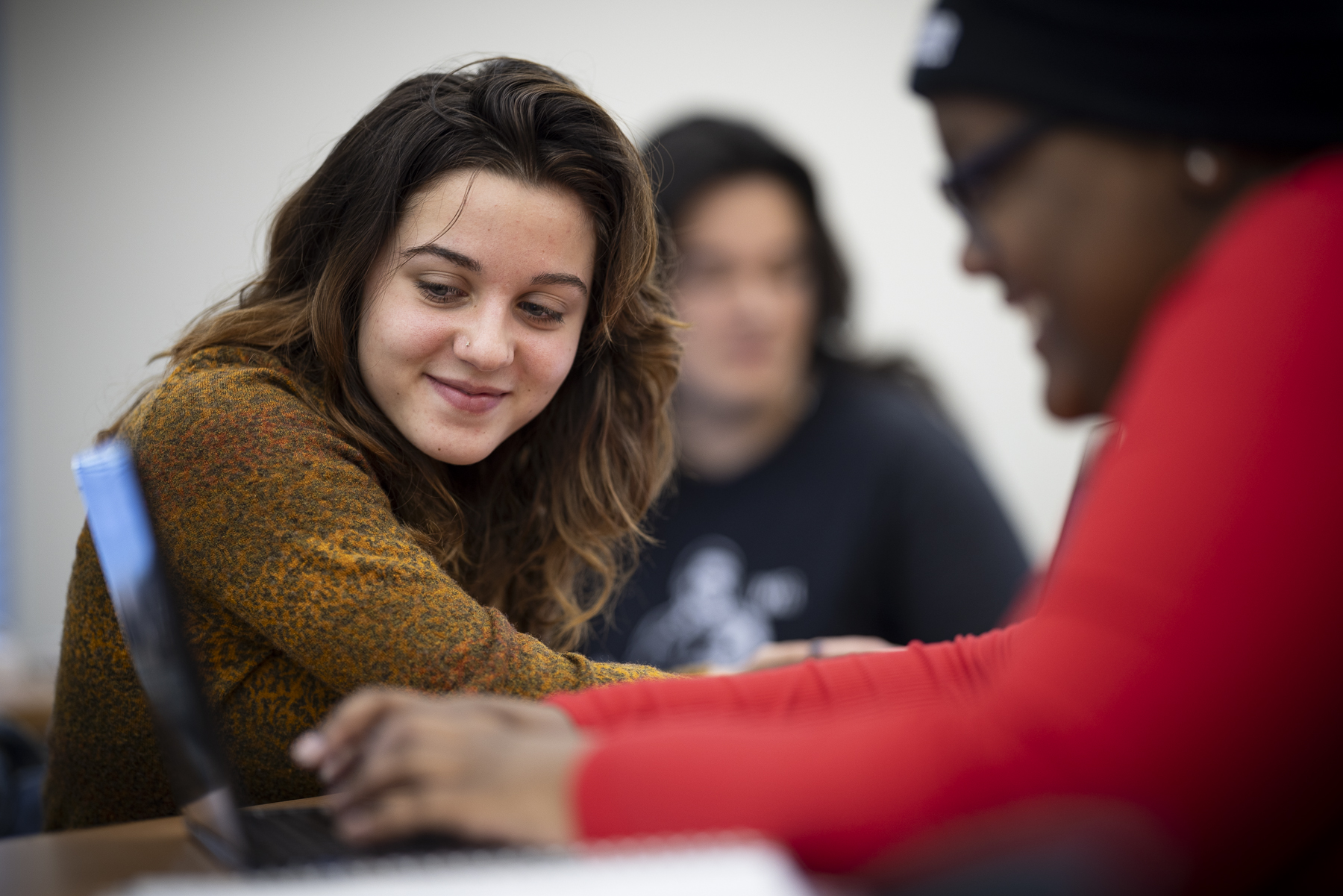 Undergraduate Admissions | Emmanuel College, Boston, Massachusetts