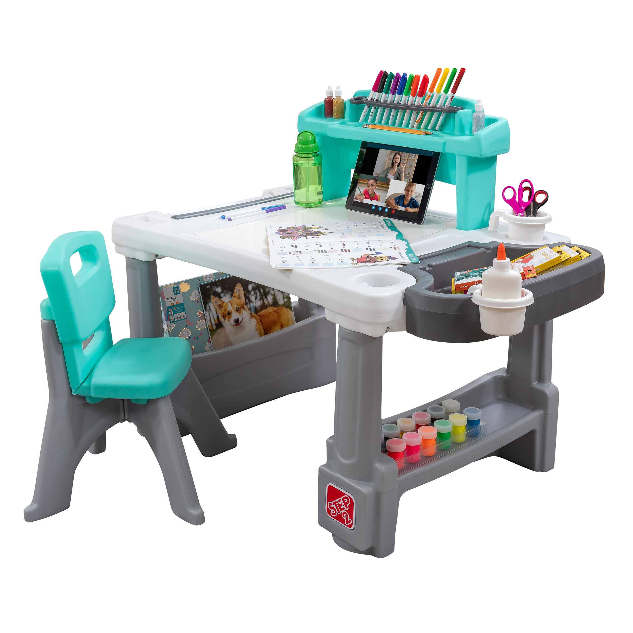 STEP2 Deluxe Creative Projects Art Desk w/Splat Mat | Costco