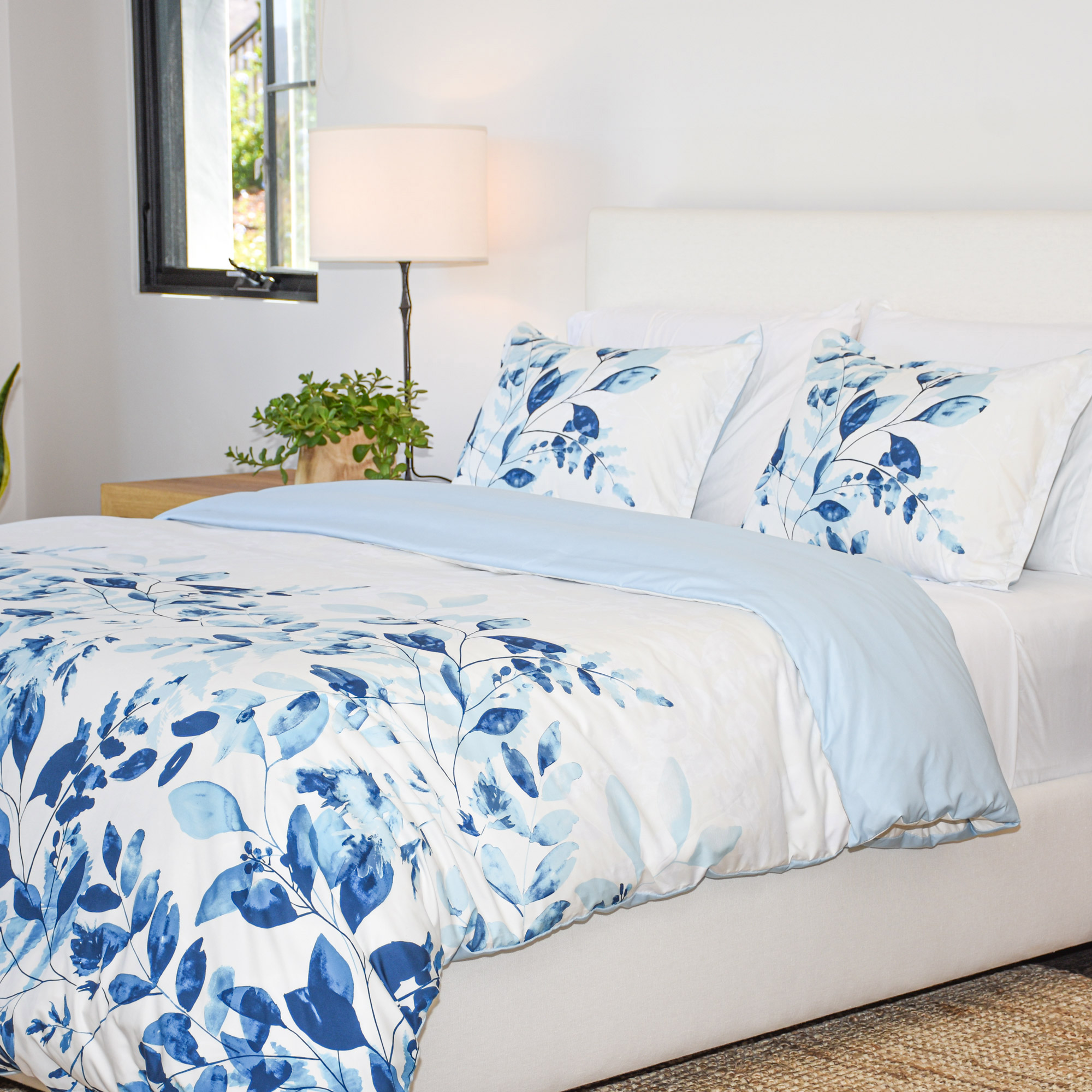 Jennifer Adams Eternal 3-piece Duvet Cover Set, Brea | Costco