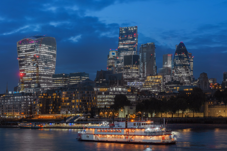 8 Exciting Things To Do in London at Night