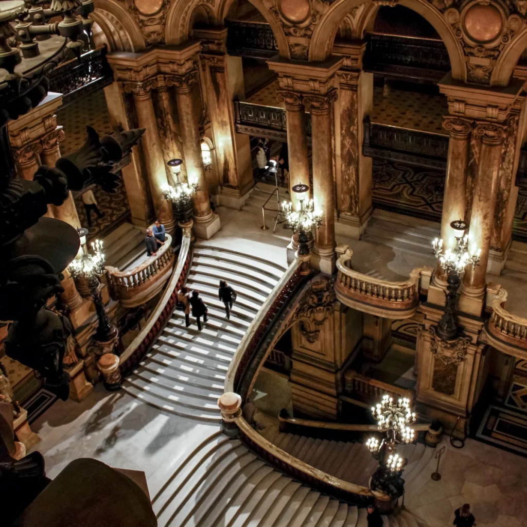13 cosas que hacer en París por la noche que vale la pena hacer
