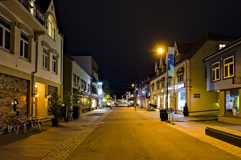 8 Epic Things to Do in Tromsø at Night