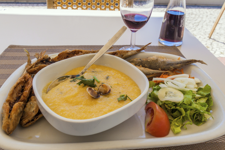 A melhor comida de Faro: 10 pratos imperdíveis