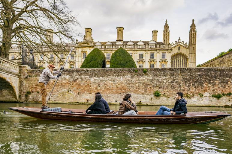 16 Best Places To Visit In England: From London To Oxford