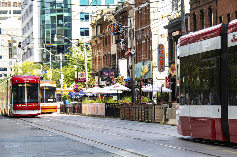 Best Way to Get Around Toronto: Everything You Need To Know