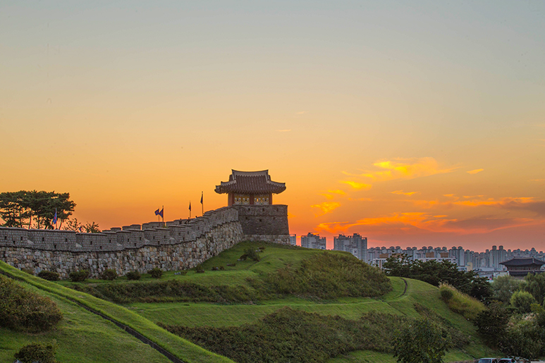 The Best Time To Visit Seoul: A Month-By-Month Guide