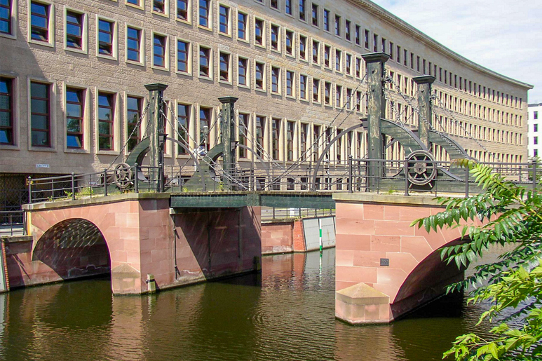 8 Best Bridges in Berlin