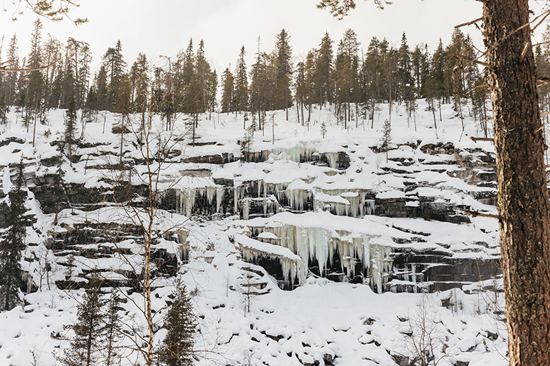 12 Best Winter Hiking Trails Around The World
