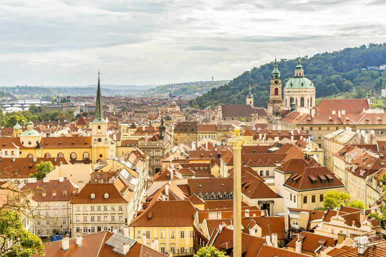 8 locais em Praga onde vale a pena acordar cedo para ver o nascer do sol