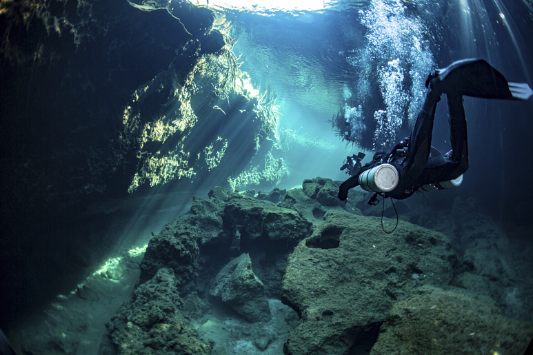 10 Epic Places To Swim in the Clearest Water in the World
