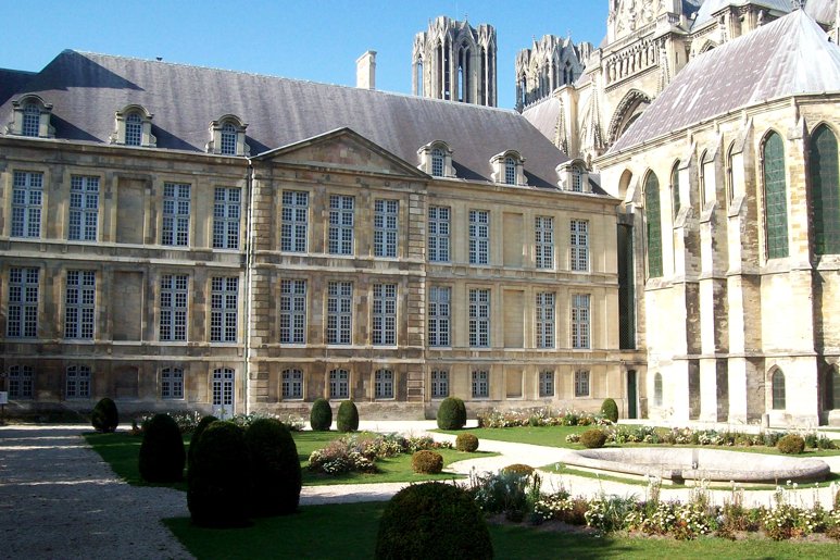 9 Best Places To Visit in Reims All Year Round