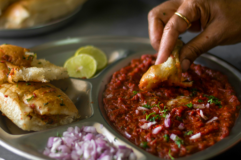 The Tastiest Food in Mumbai: 10 Must-Eat Dishes to Devour